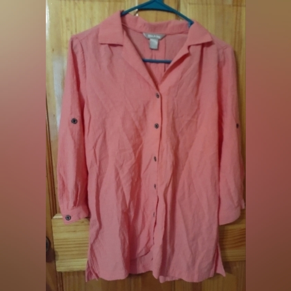 White Stag | Tops | Womens White Stag Button Up Blouse With A Button Snap That Brings Sleeves Up ...